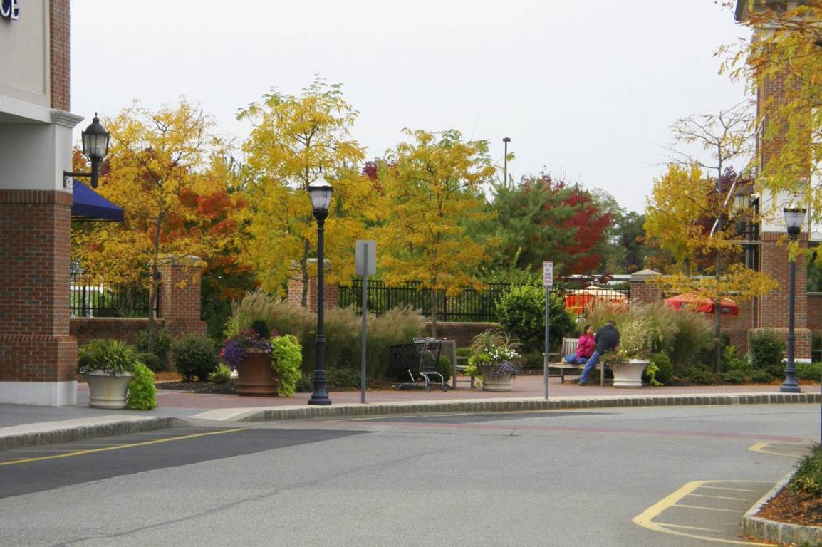 Holmdel Commons and Cedar Village | Menlo Engineering Associates Inc.